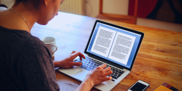 How (and Why) to Start a Book Blog? - Hooked To Books