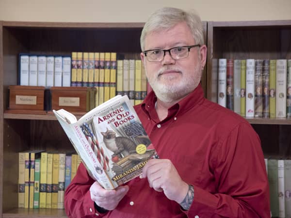 The Complete List of Miranda James Books in Order | Hooked To Books